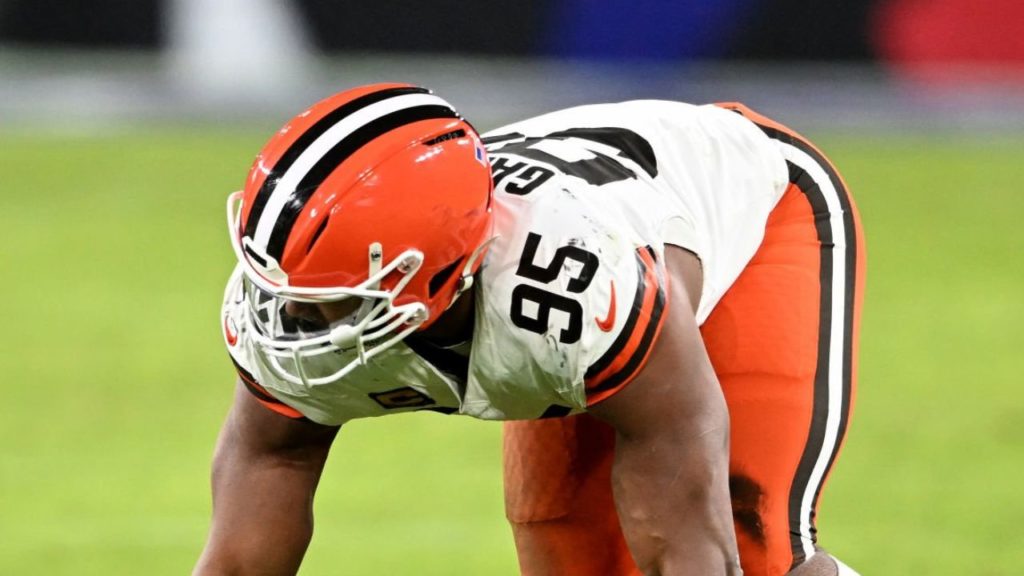 NFL Hoy: Browns explican por qué Myles Garrett se quedó en Cleveland y ...