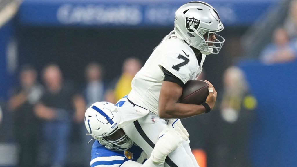 Otro fatídico día para Geno Smith: ¿los Raiders deben cambiar de ...