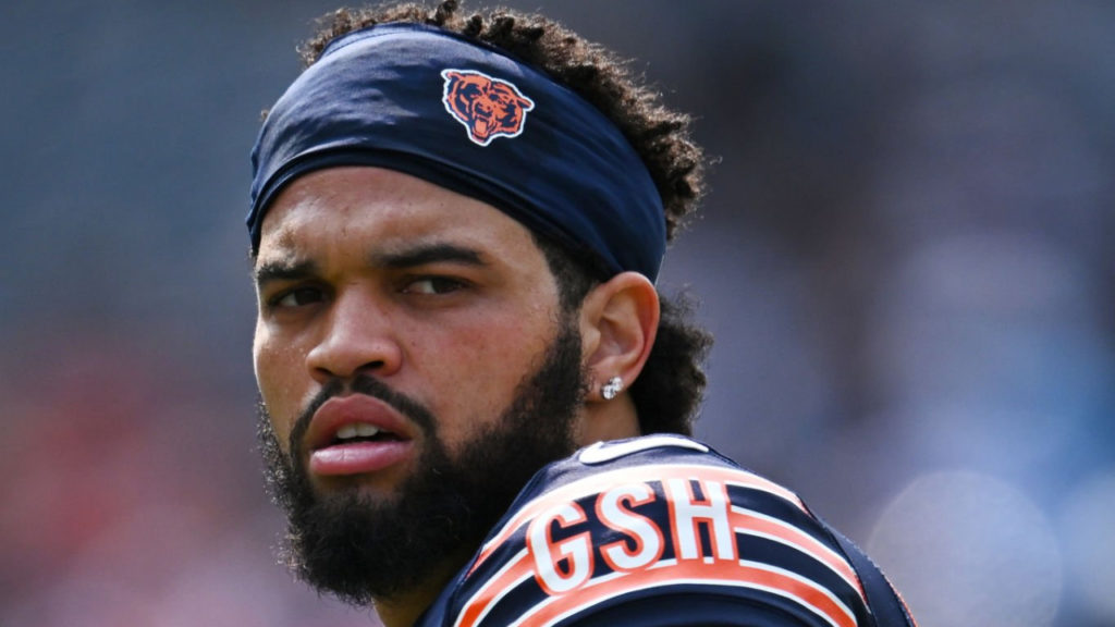 Defensiva y ST de Bears salvan a Caleb Williams en su debut NFL