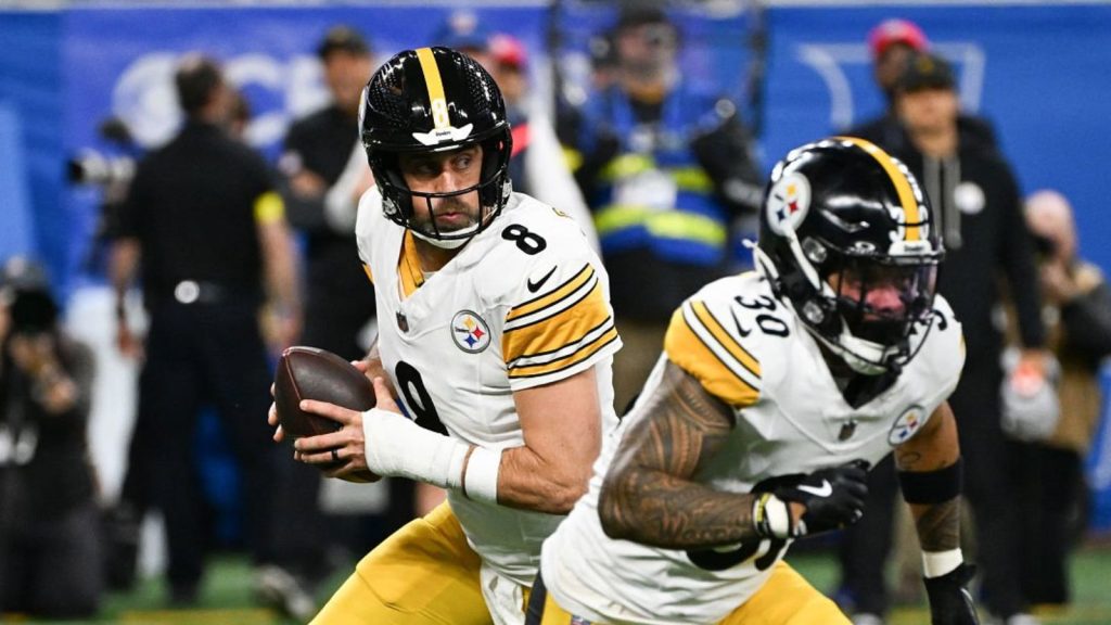 ¿Vuelve Aaron Rodgers con los Steelers? Jaylen Warren ofrece pistas ...
